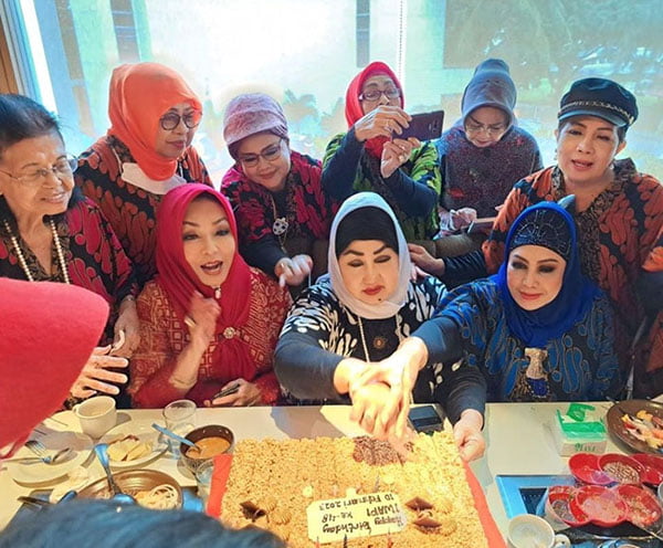 IWAPI Kencana Turut Merayakan HUT IWAPI ke-48 Bersama Dewi Motik dan ...
